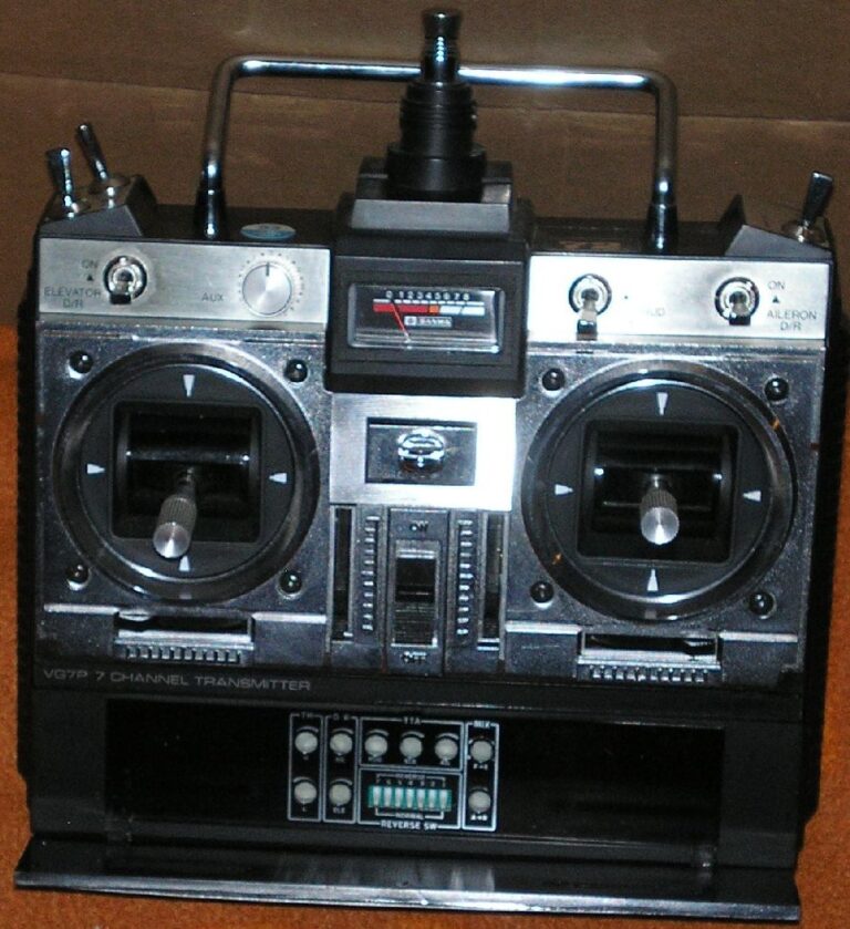 Model Airplane Radios | The Balsa Workbench